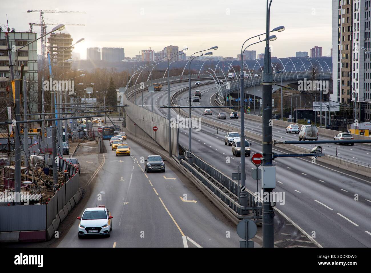 Moscow, Russia Nov 26: multi-lane city highways with traffic Stock ...