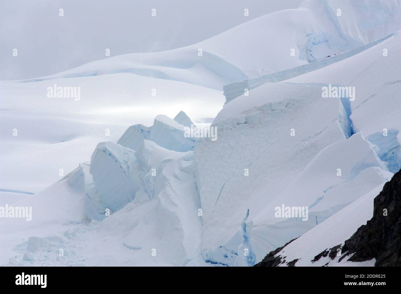 Antarctica ice sheet melting hi-res stock photography and images - Alamy