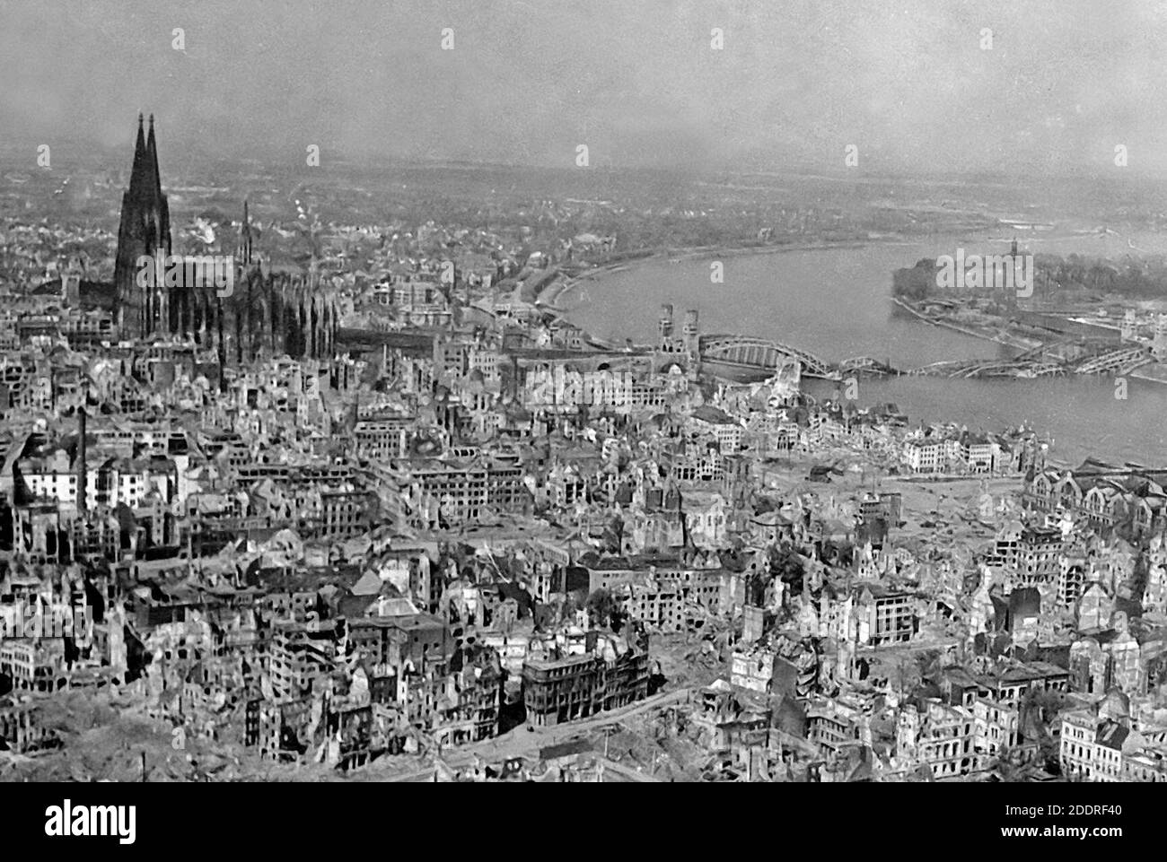 Koeln 1945 rework2 Stock Photo - Alamy