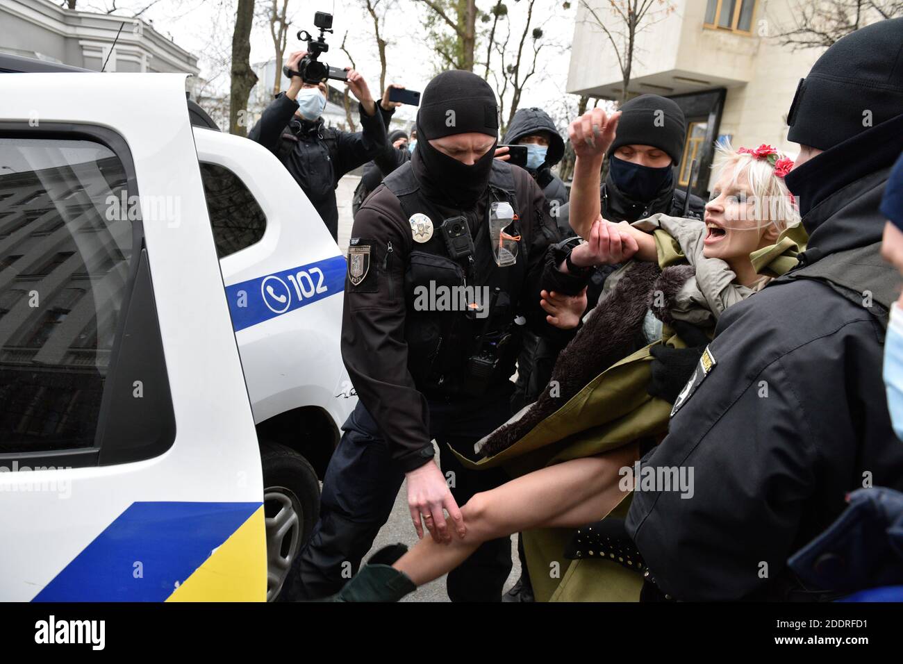 Feminist protest police arrest hi-res stock photography and images - Alamy