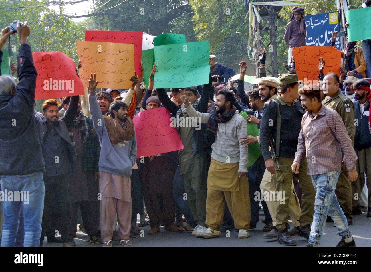 Chinchi rickshaw hi-res stock photography and images - Alamy