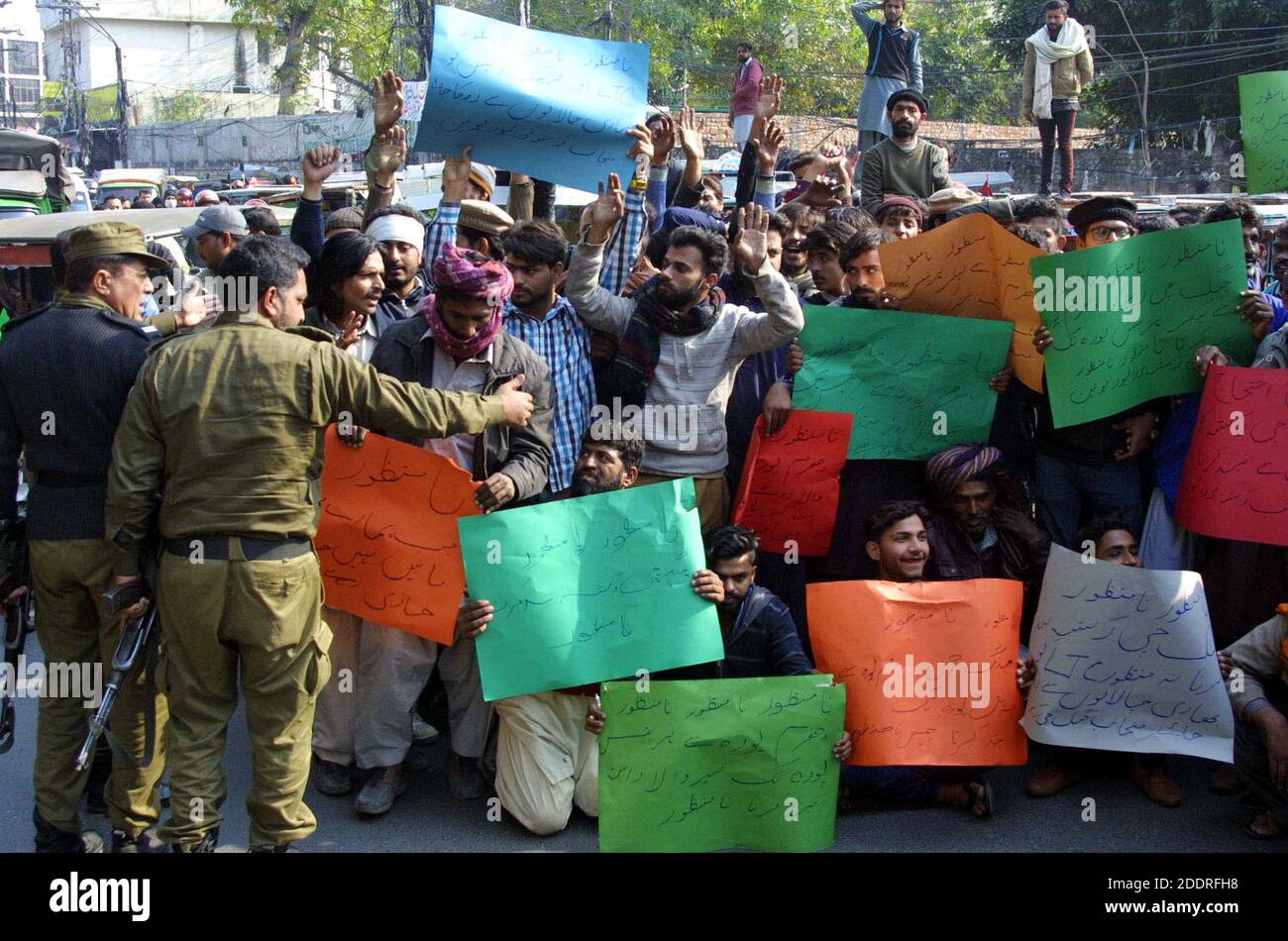 Chinchi rickshaw hi-res stock photography and images - Alamy