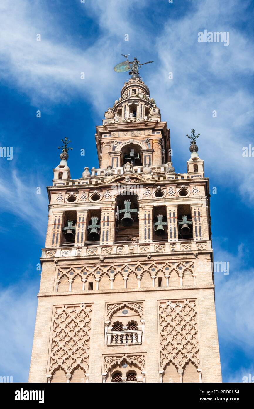 Seville cathedral cathedral hi-res stock photography and images - Alamy