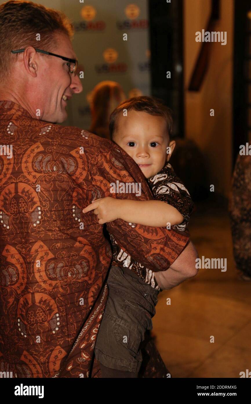 Kristen Bauer hosts a reception to reflect on life in Aceh after the ...