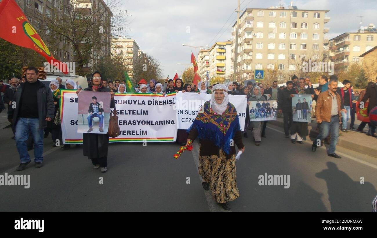 Kobanî protests in Turkey Stock Photo - Alamy