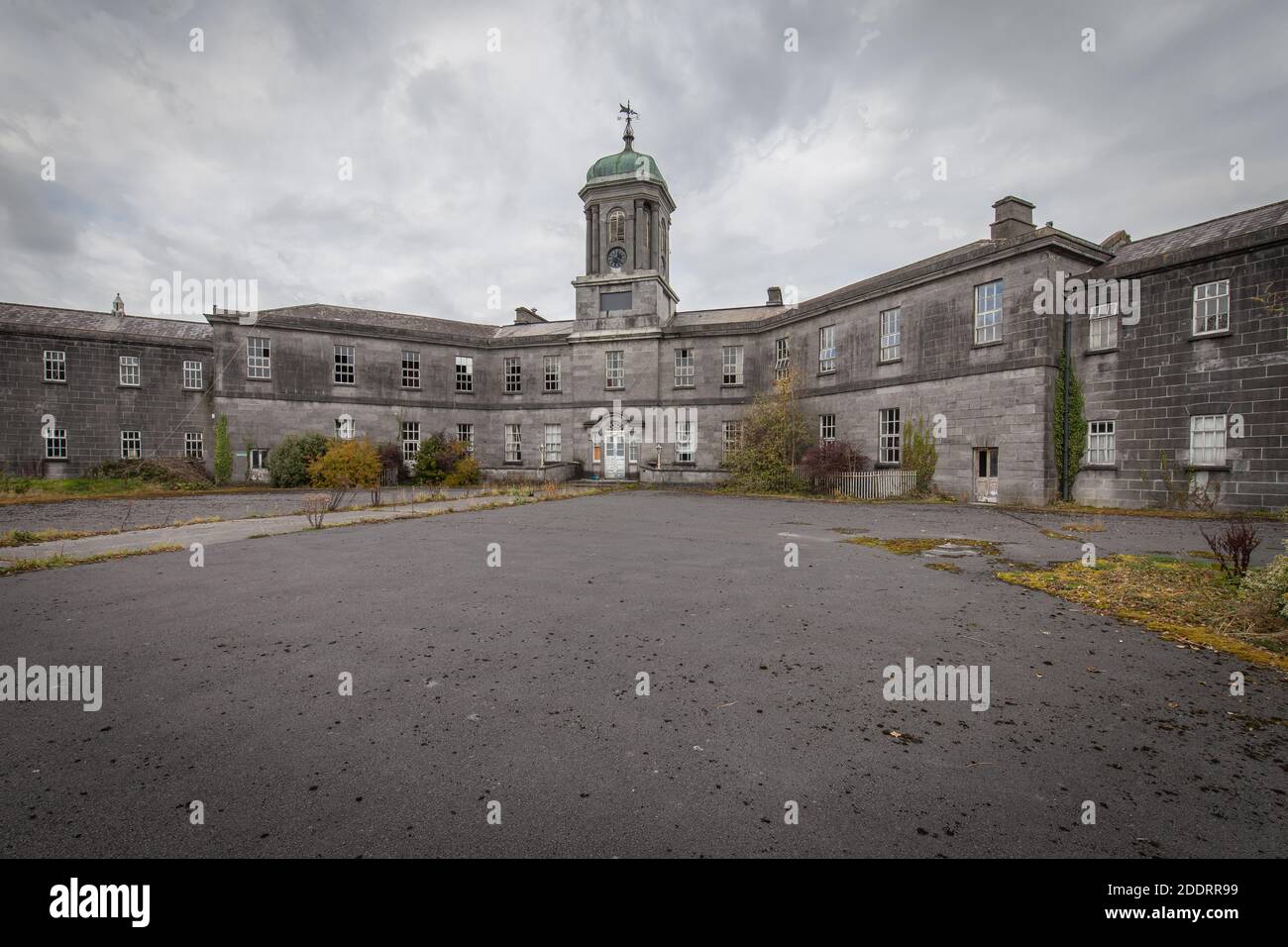 The exterior of Asylum X. CREEPY images have revealed the infamous ...