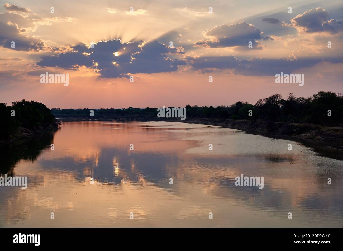 Luangwa river hi-res stock photography and images - Alamy