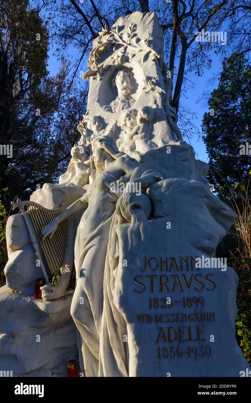 Wien, Vienna: grave of honor of Johann Strauss II at Zentralfriedhof ...