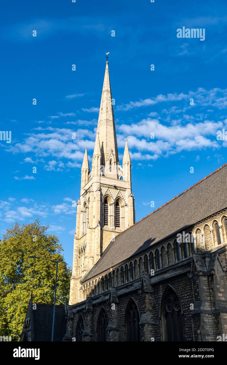 St swithins church hi-res stock photography and images - Alamy