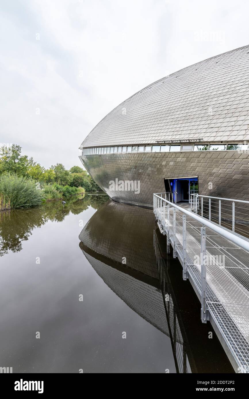 Universum Bremen science center has 40,000 stainless steel scales and ...