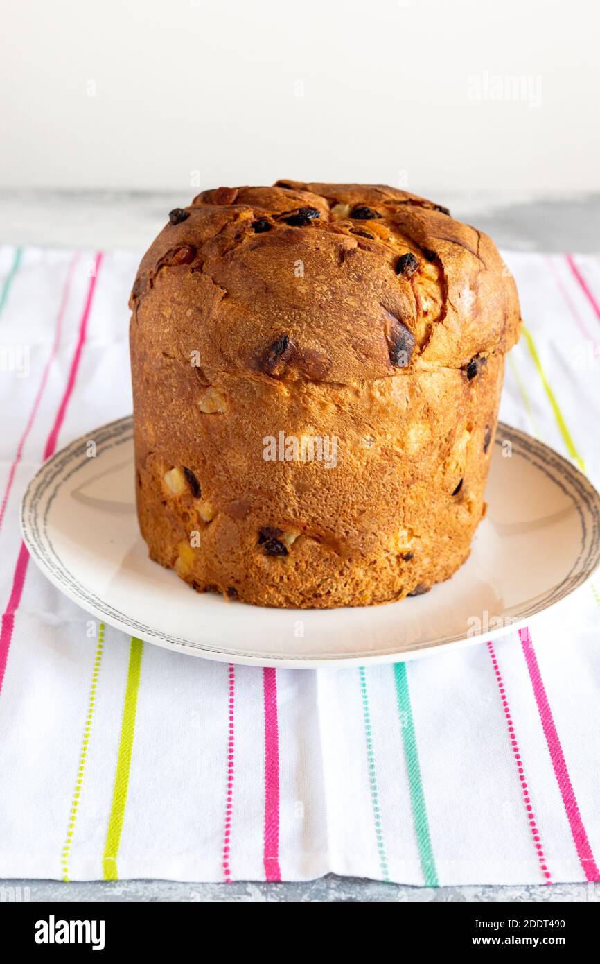 Italian sweet bread panettone in hi-res stock photography and images ...