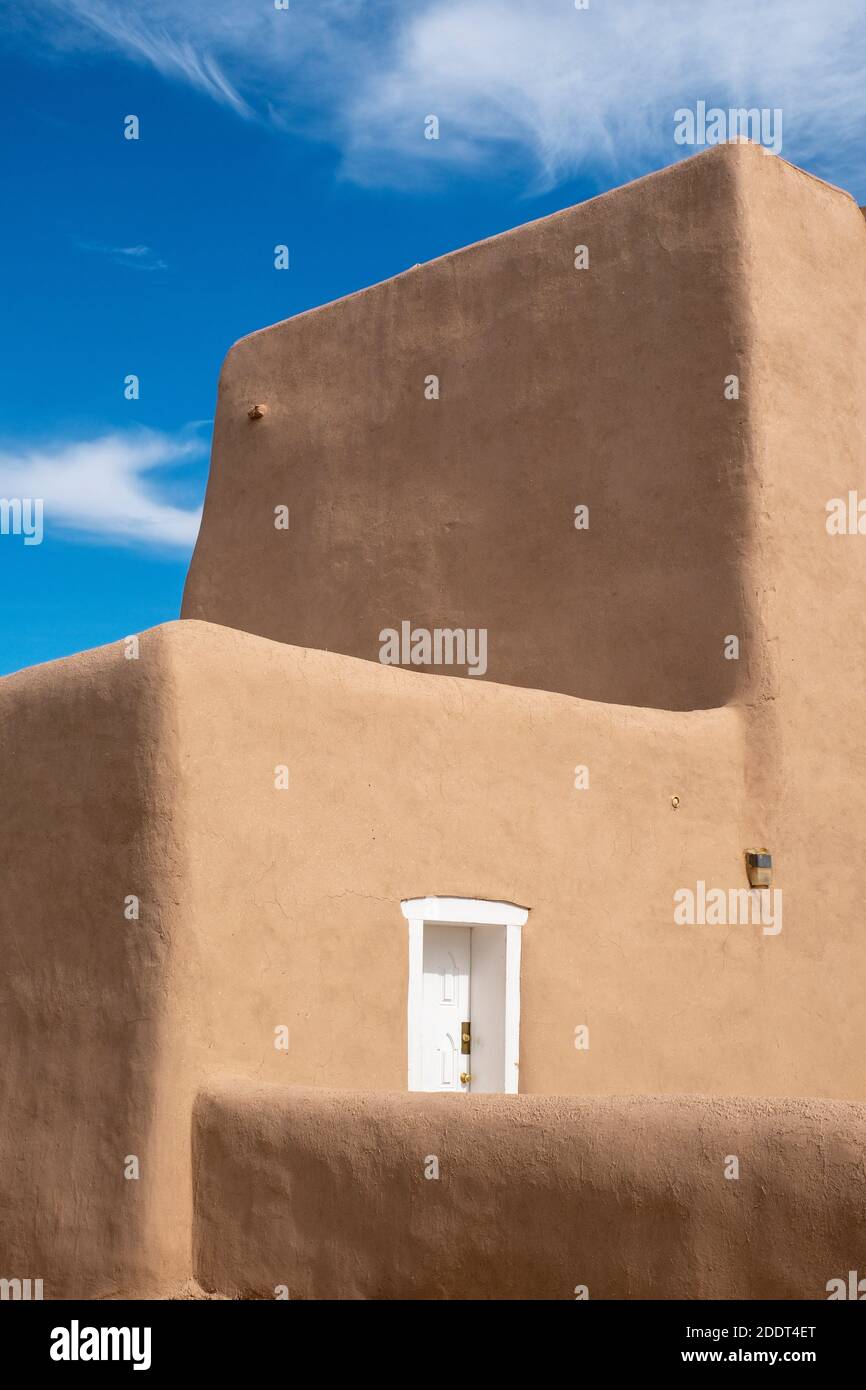 19th century adobe building hi-res stock photography and images - Alamy