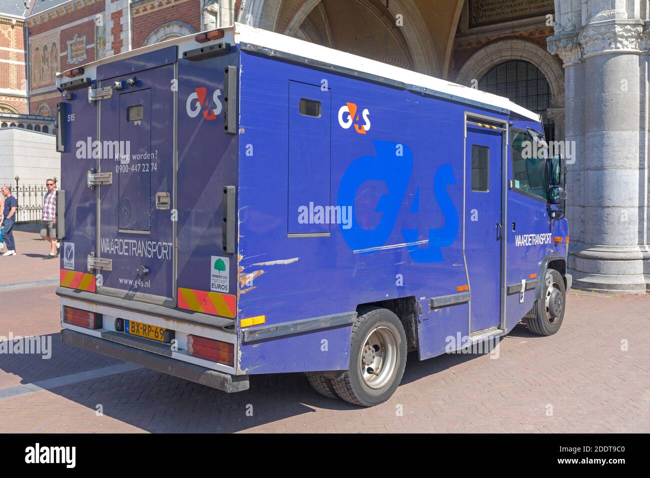 G4s security van hi-res stock photography and images - Alamy