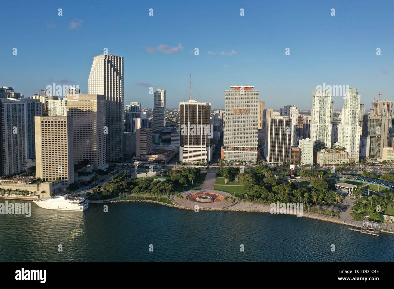 Bayfront park miami aerial hi-res stock photography and images - Alamy