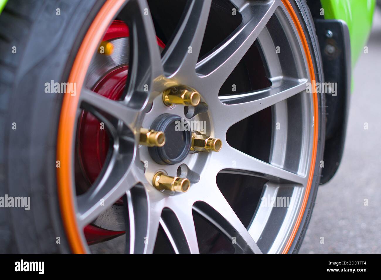Close-up of a metal alloy wheel on a car Stock Photo - Alamy