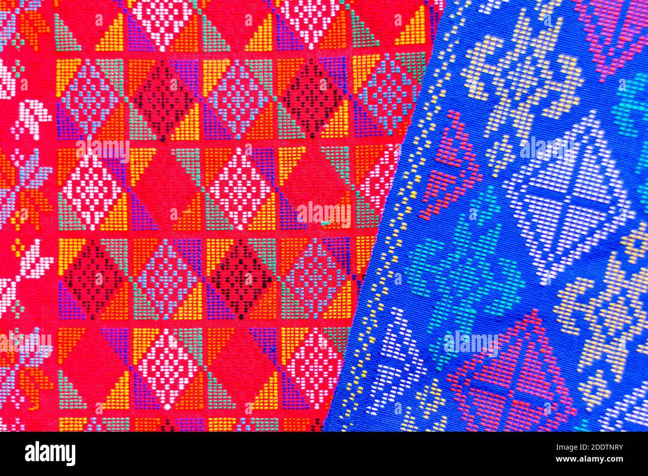 Traditional weaving at the Yakan Weaving Center in Zamboanga City ...