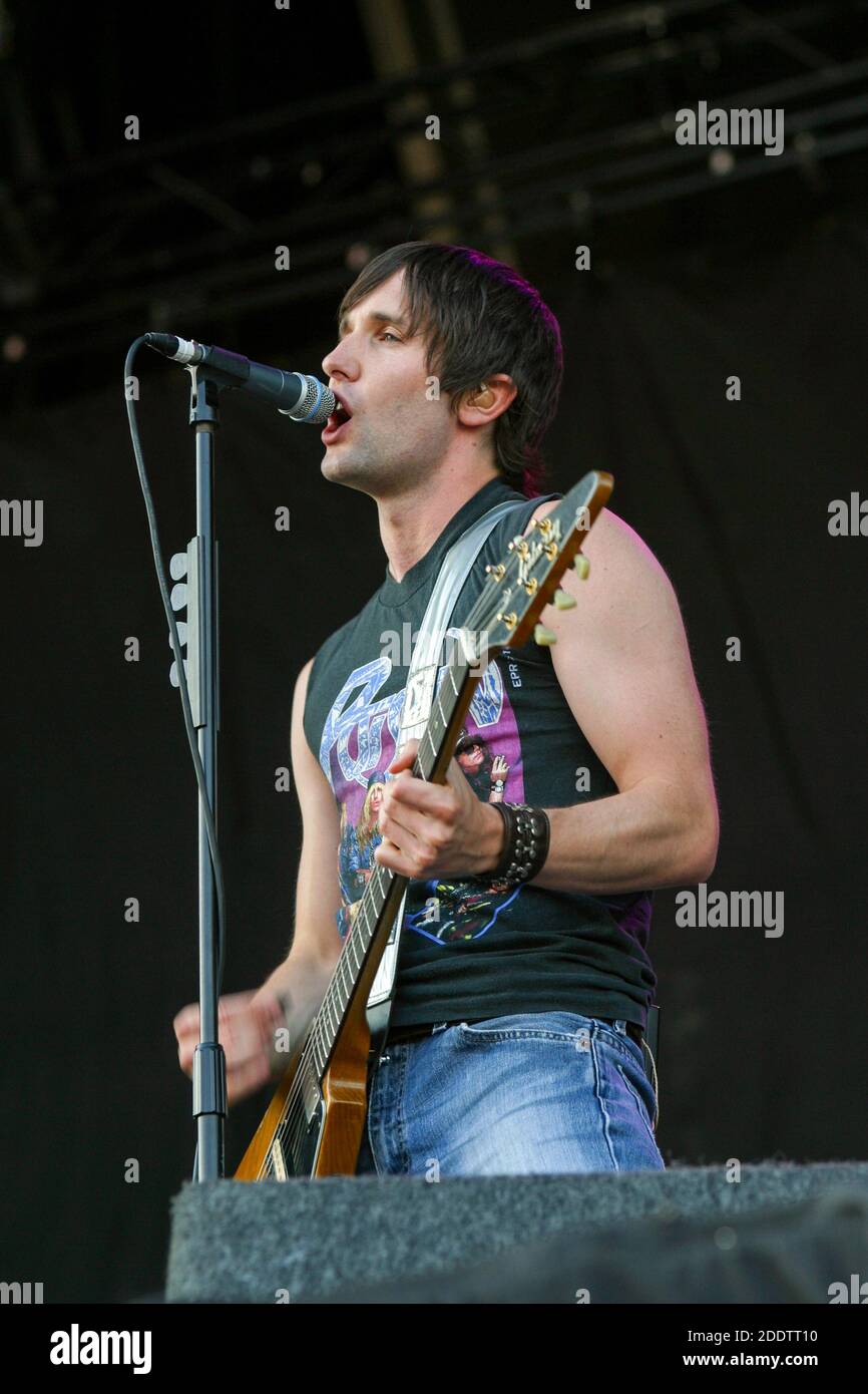 Ash performing at the Virgin Festival 2003, V2003, Hylands Park ...