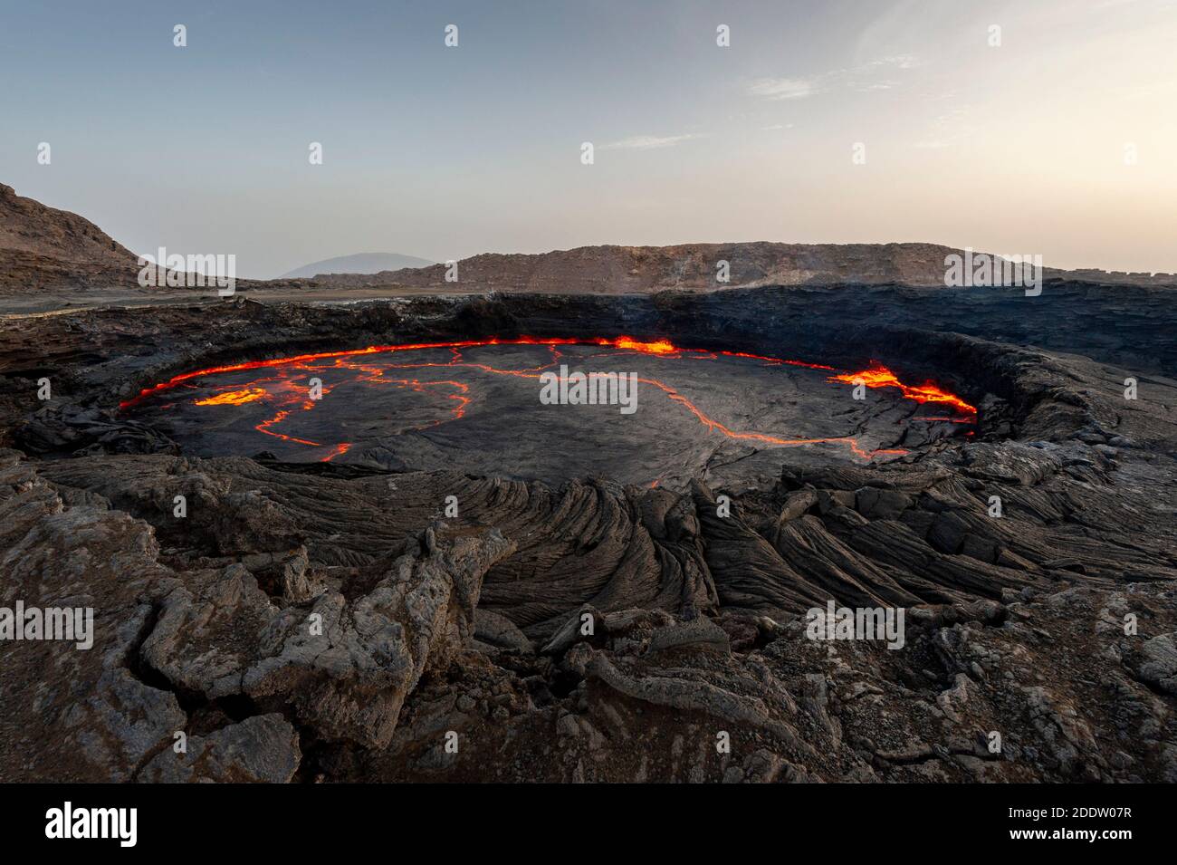Volcano lava afar africa geology hi-res stock photography and images ...