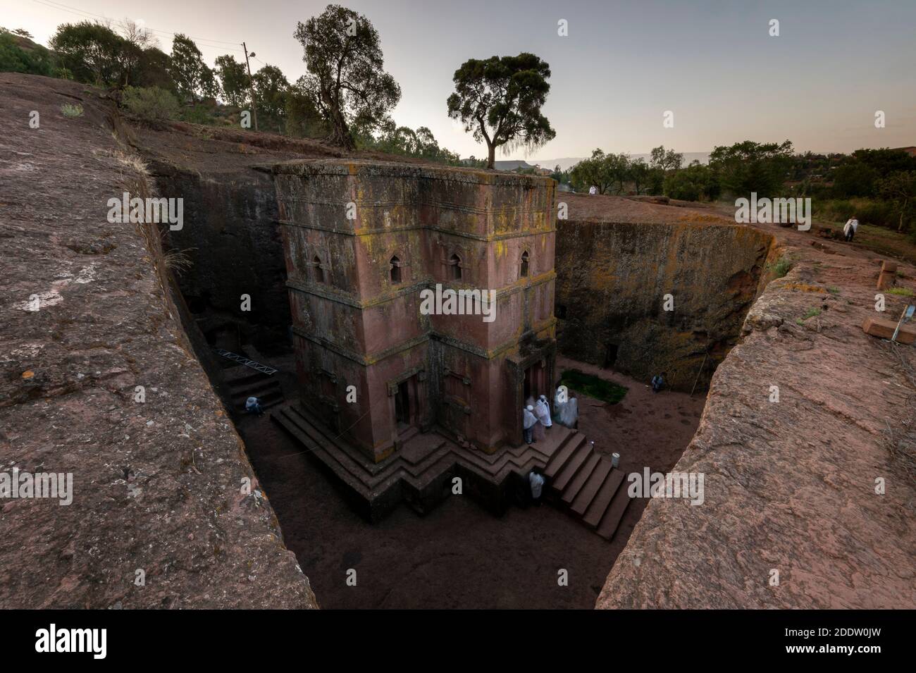 Monolithic culture hi-res stock photography and images - Alamy