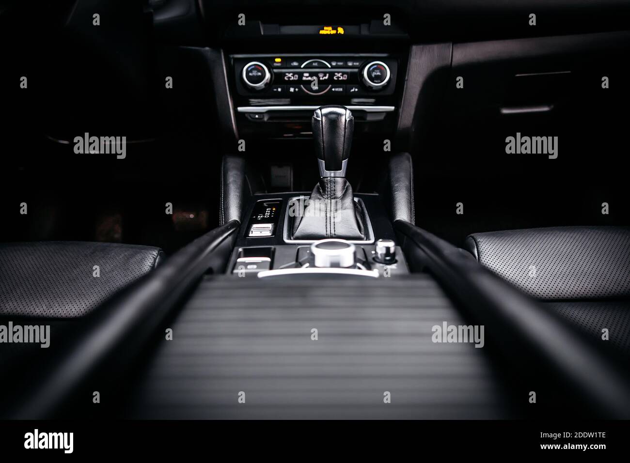 Gearshift hi-res stock photography and images - Alamy