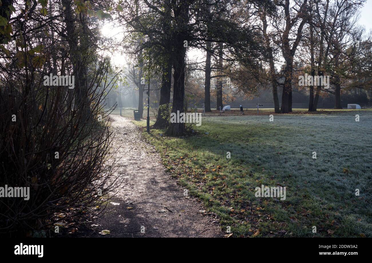 Priory Pools on a frosty November morning, Warwick, Warwickshire ...
