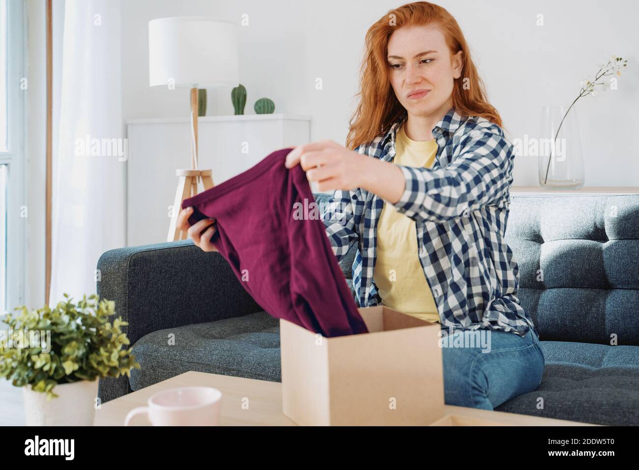 Delivered to your home hi-res stock photography and images - Alamy