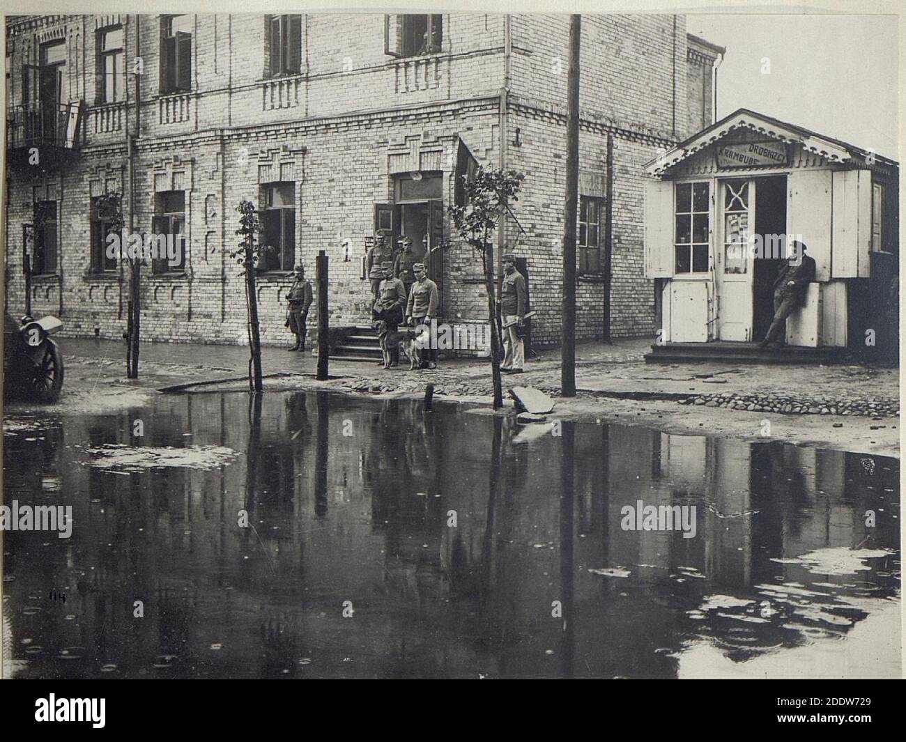 Kowel, Sitz d.K.K.Qu.Abtlg. (Nach einem Gewitter Stock Photo - Alamy