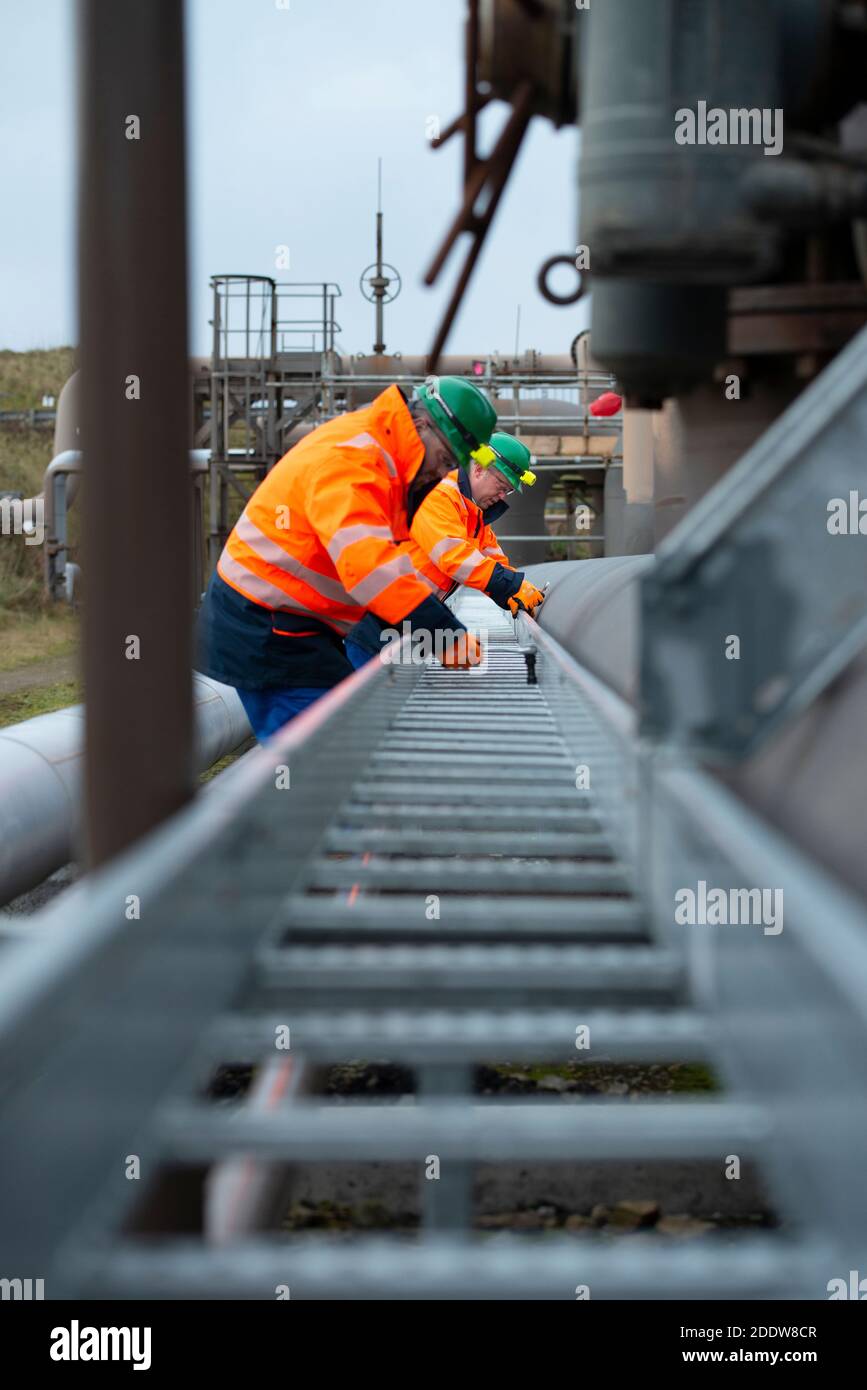 Flotta Oil Terminal High Resolution Stock Photography and Images - Alamy