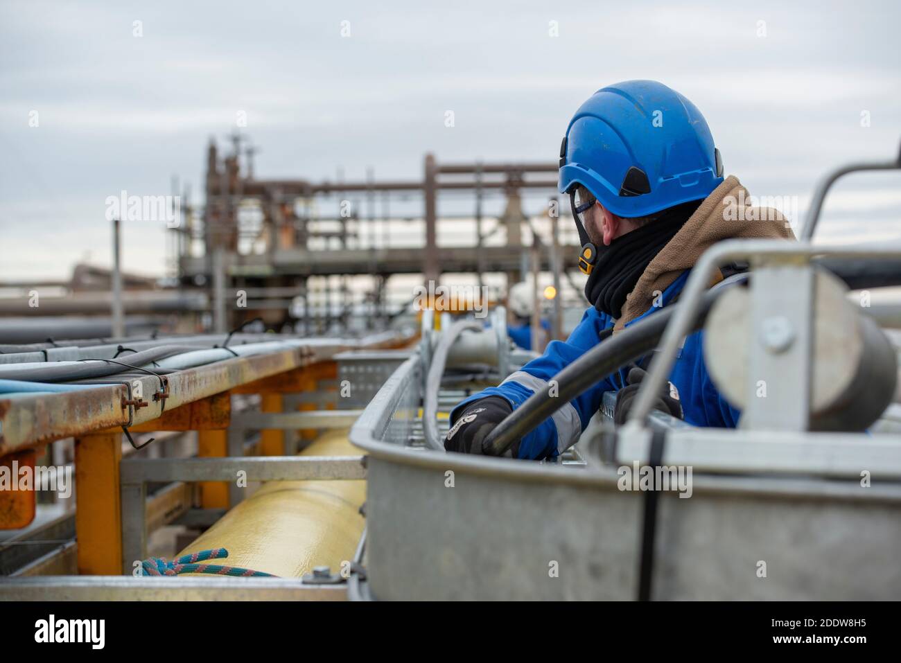 Flotta oil terminal hi-res stock photography and images - Alamy