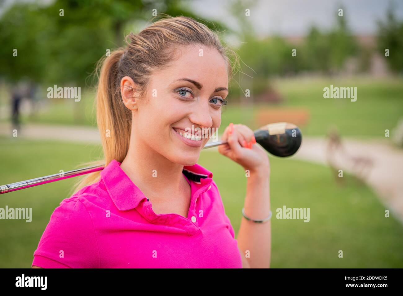 Beautiful golf girl hi-res stock photography and images - Alamy