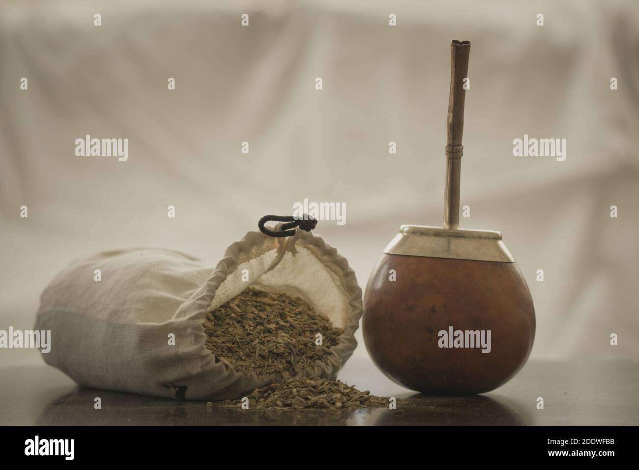 Traditional South American mate drink Stock Photo - Alamy