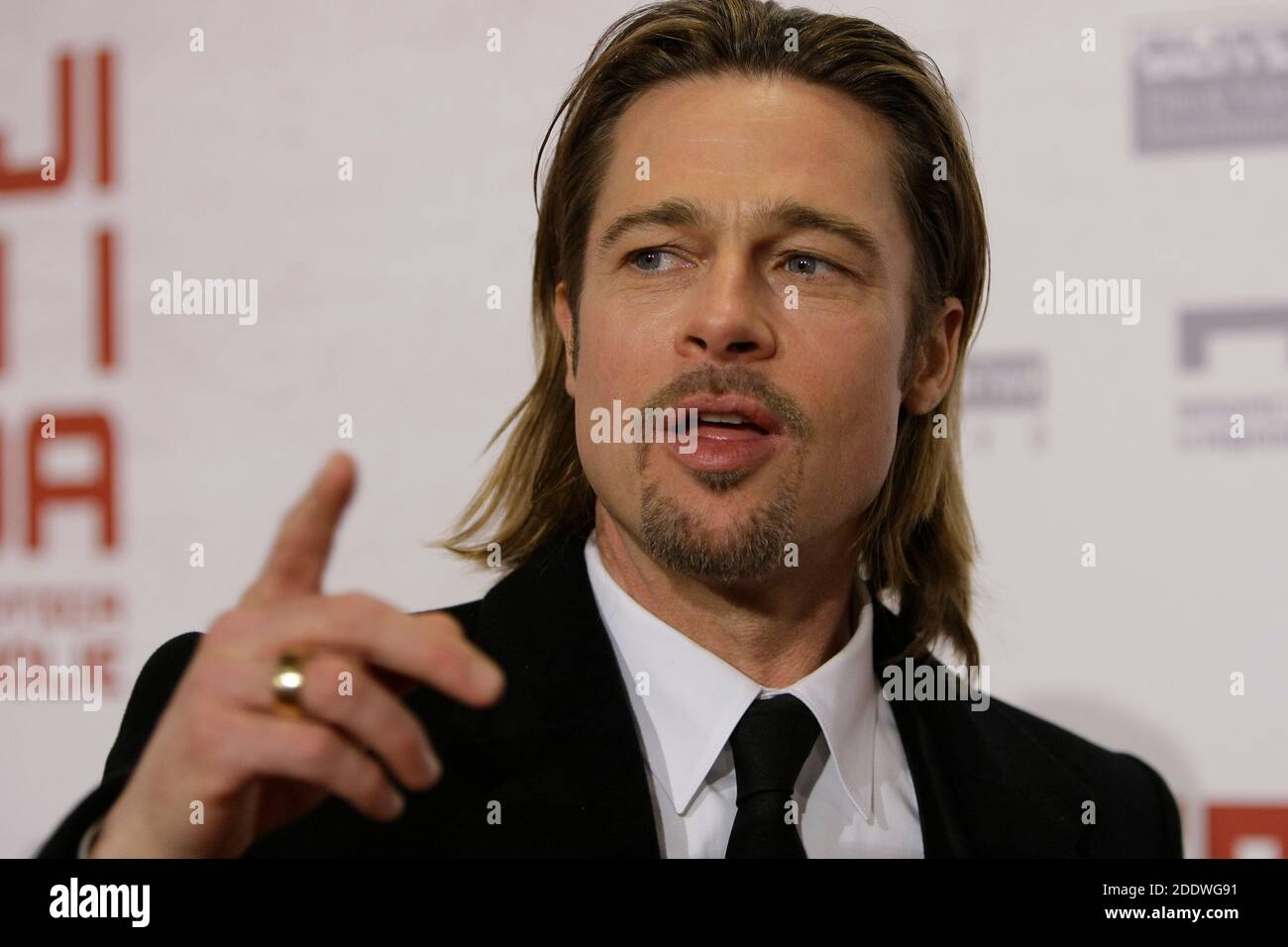 American actor and film producer William Bradley Pitt at premiere of ...