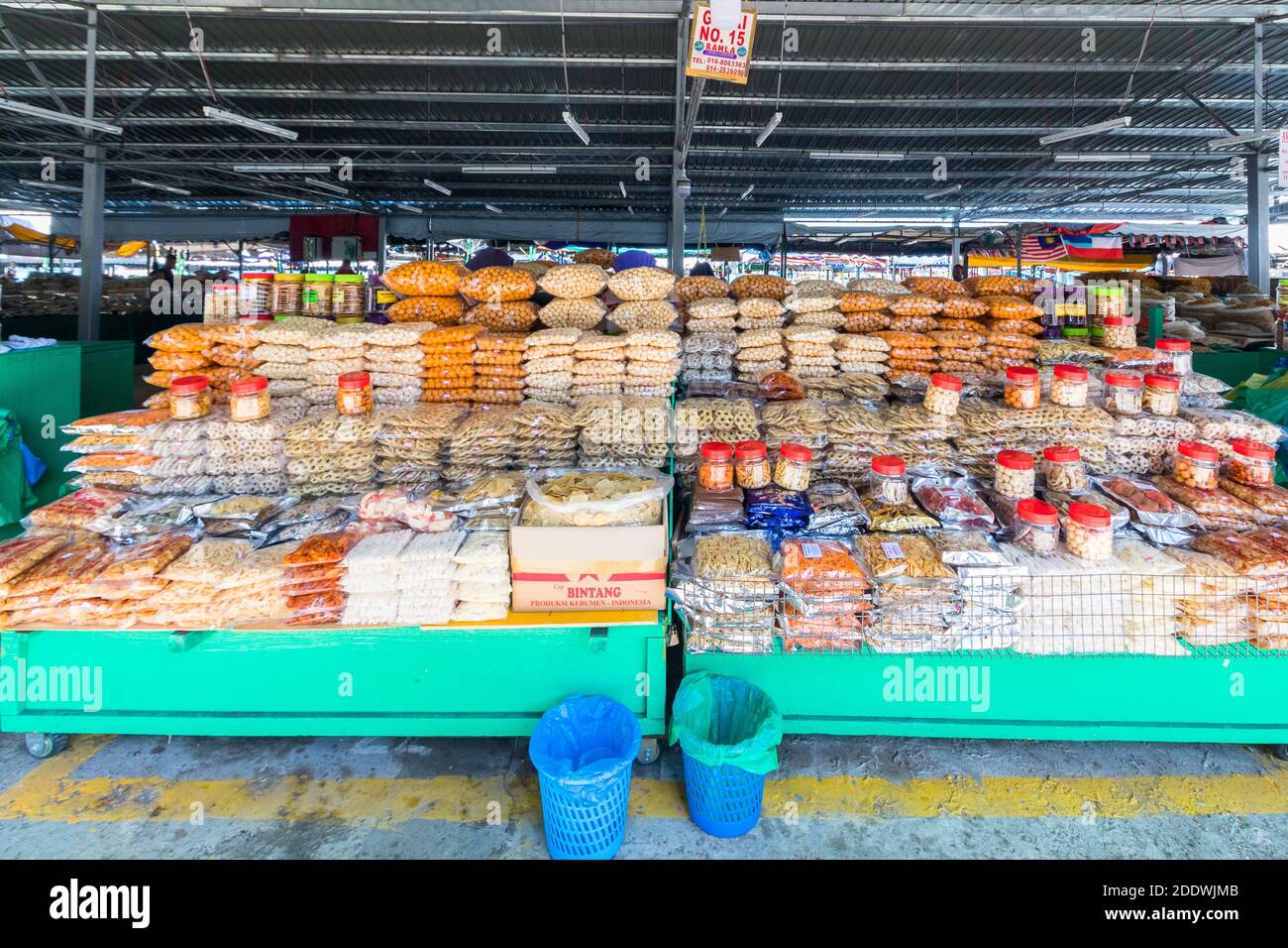 Different delicacies and sweet sold at the Filipino market in Kota ...