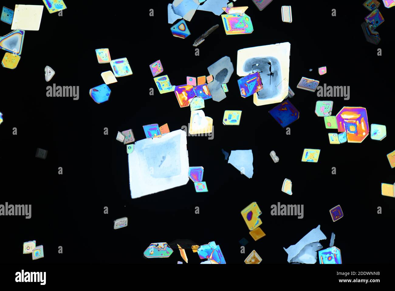 Crystals of chlorate of potassium under microscope with polarized light ...