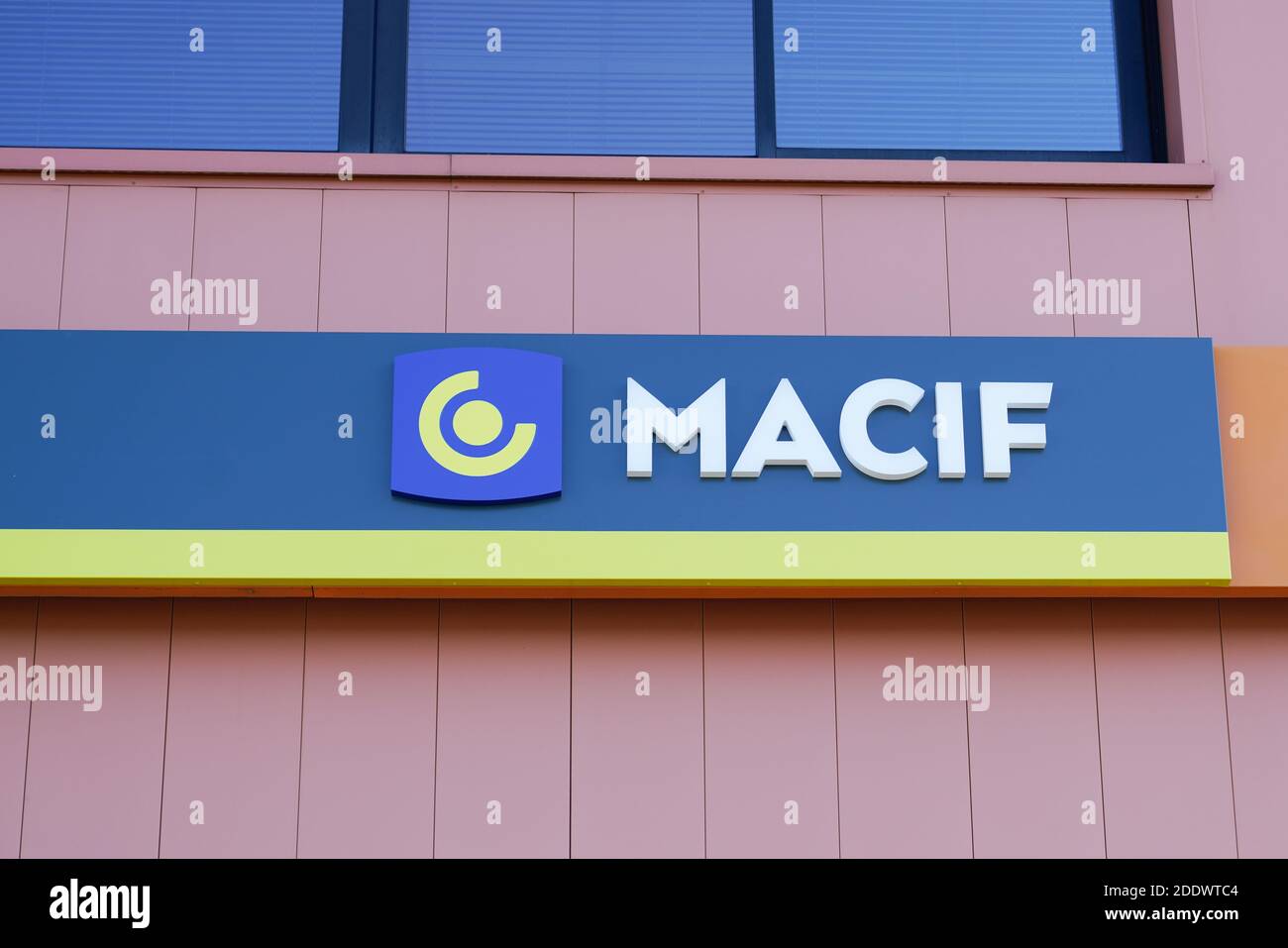 Bordeaux , Aquitaine / France - 11 11 2020 : Macif logo and text sign ...
