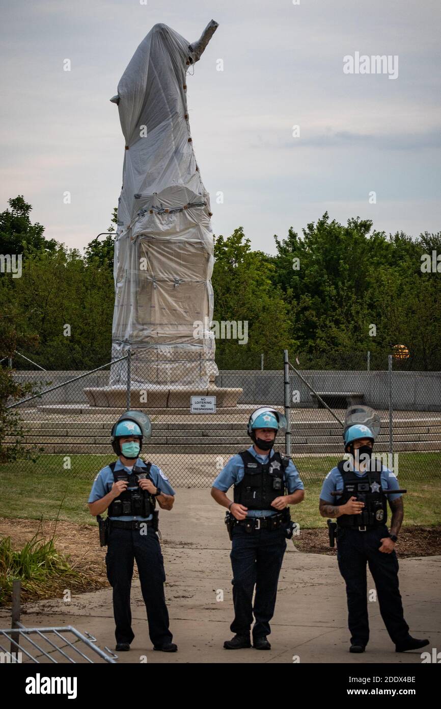 Lori lightfoot police hi-res stock photography and images - Alamy