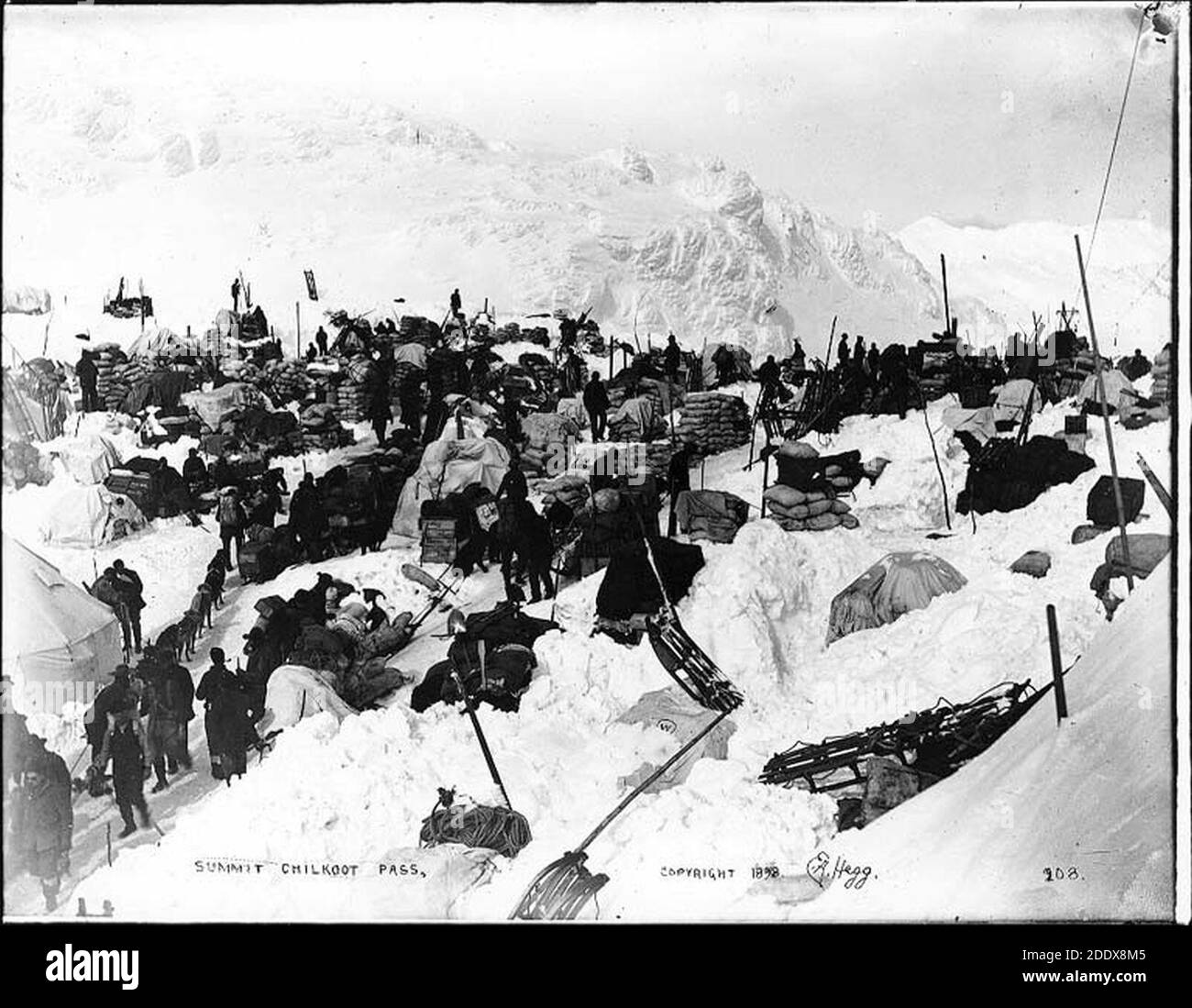 Chilkoot pass summit hi-res stock photography and images - Alamy
