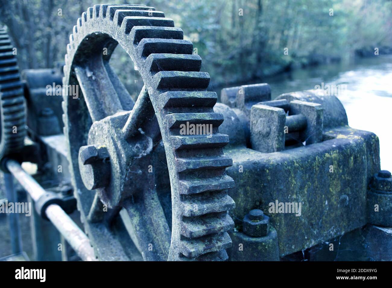 Old rusty gear from a weir Stock Photo - Alamy