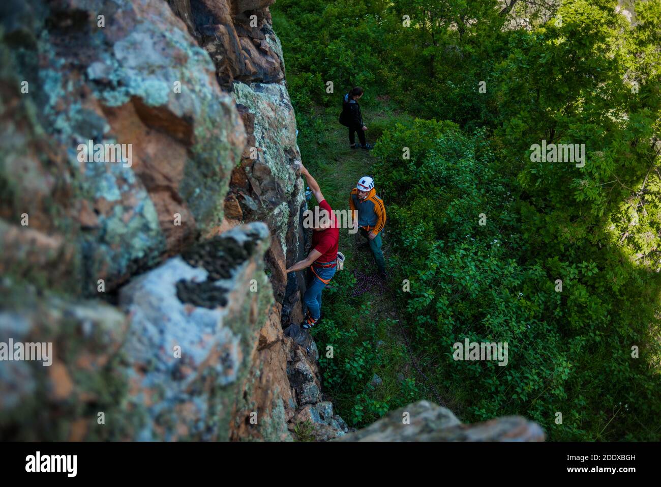 Untangling rope hi-res stock photography and images - Alamy