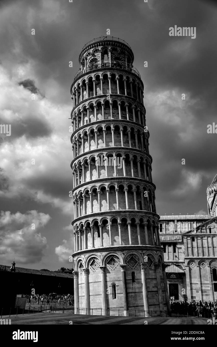 Leaning tower of pisa historic Black and White Stock Photos & Images ...