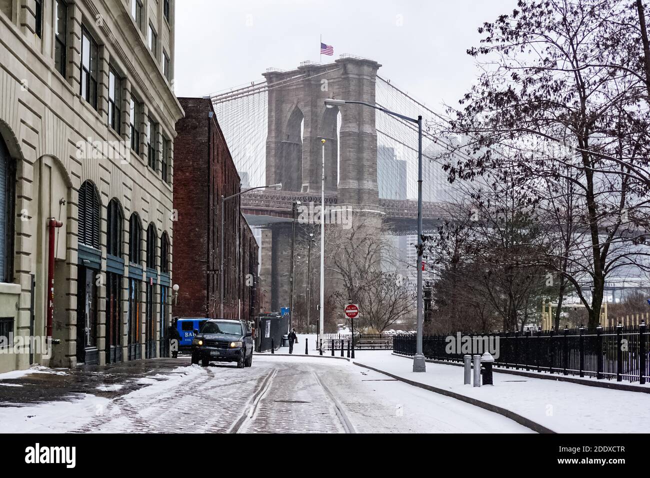 Brooklyn Bridge that connects Brooklyn and Manhattan. New York, USA ...