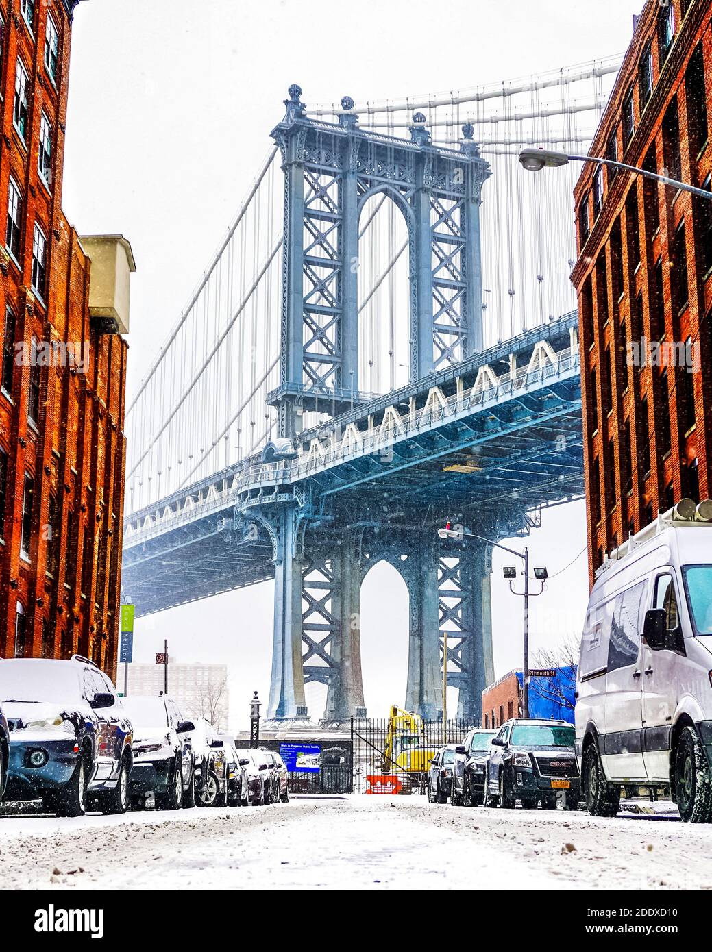 Manhattan Bridge that connects Brooklyn and Manhattan. New York, USA ...