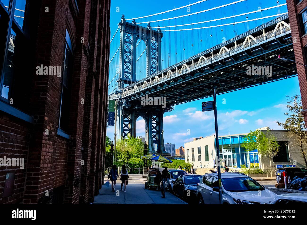 Manhattan Bridge that connects Brooklyn and Manhattan. New York, USA ...