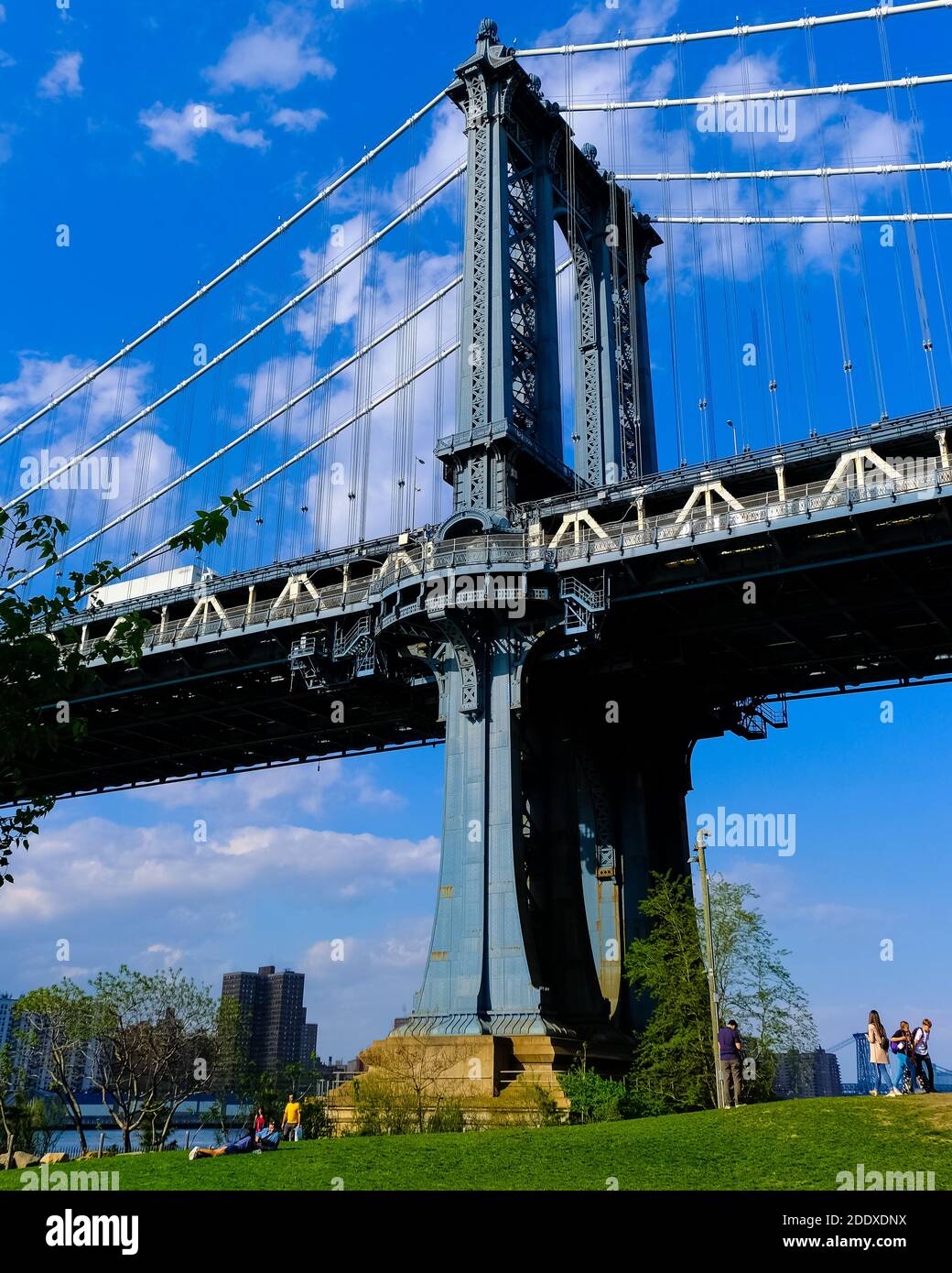 Manhattan Bridge that connects Brooklyn and Manhattan. New York, USA ...