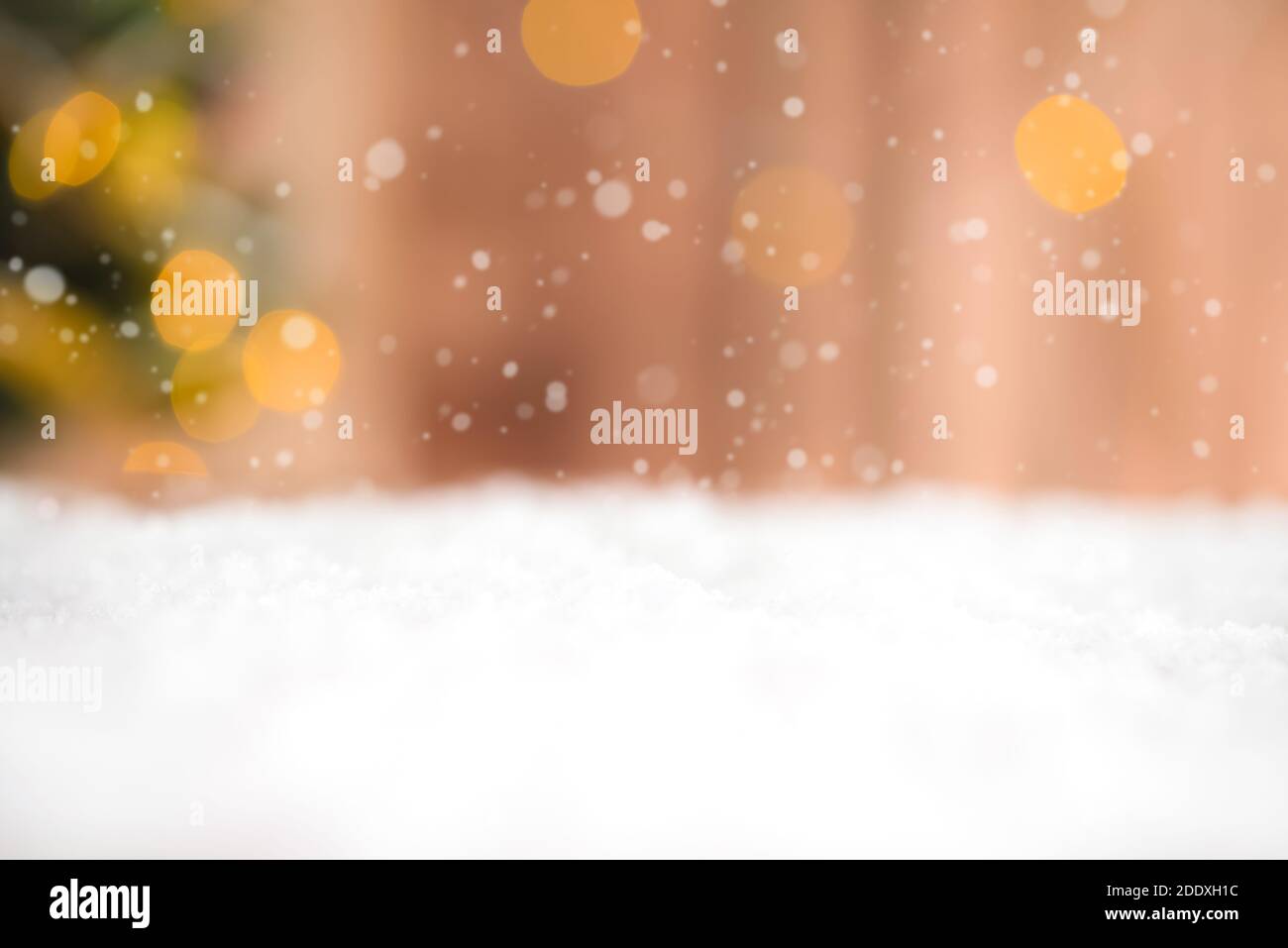 Snow bokeh tree hi-res stock photography and images - Alamy