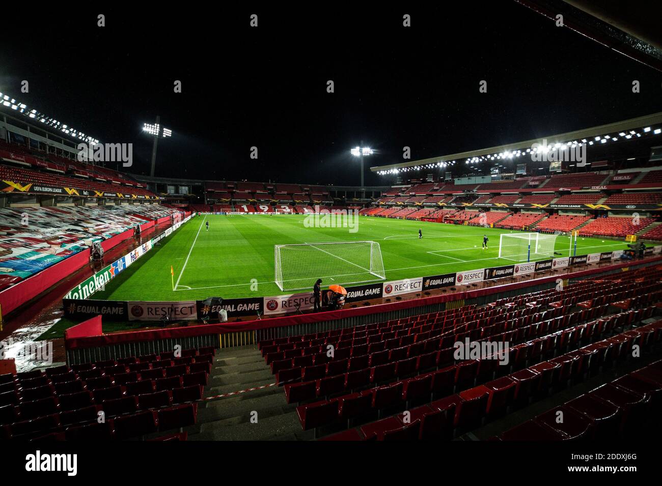 International football stadium inside hi-res stock photography and ...