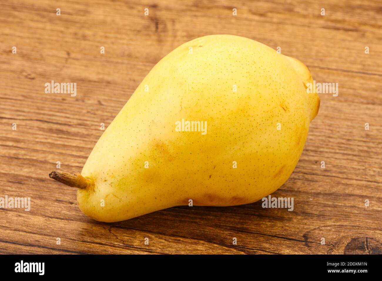 Ripe, tsasty and sweet Yellow Chinese Pear Stock Photo - Alamy