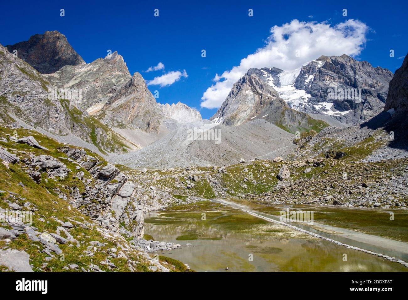 Lac des vaches france trail hi-res stock photography and images - Alamy