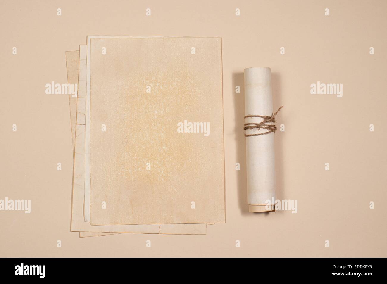 Parchment scroll for the to-do list on a beige background. Glider, day ...