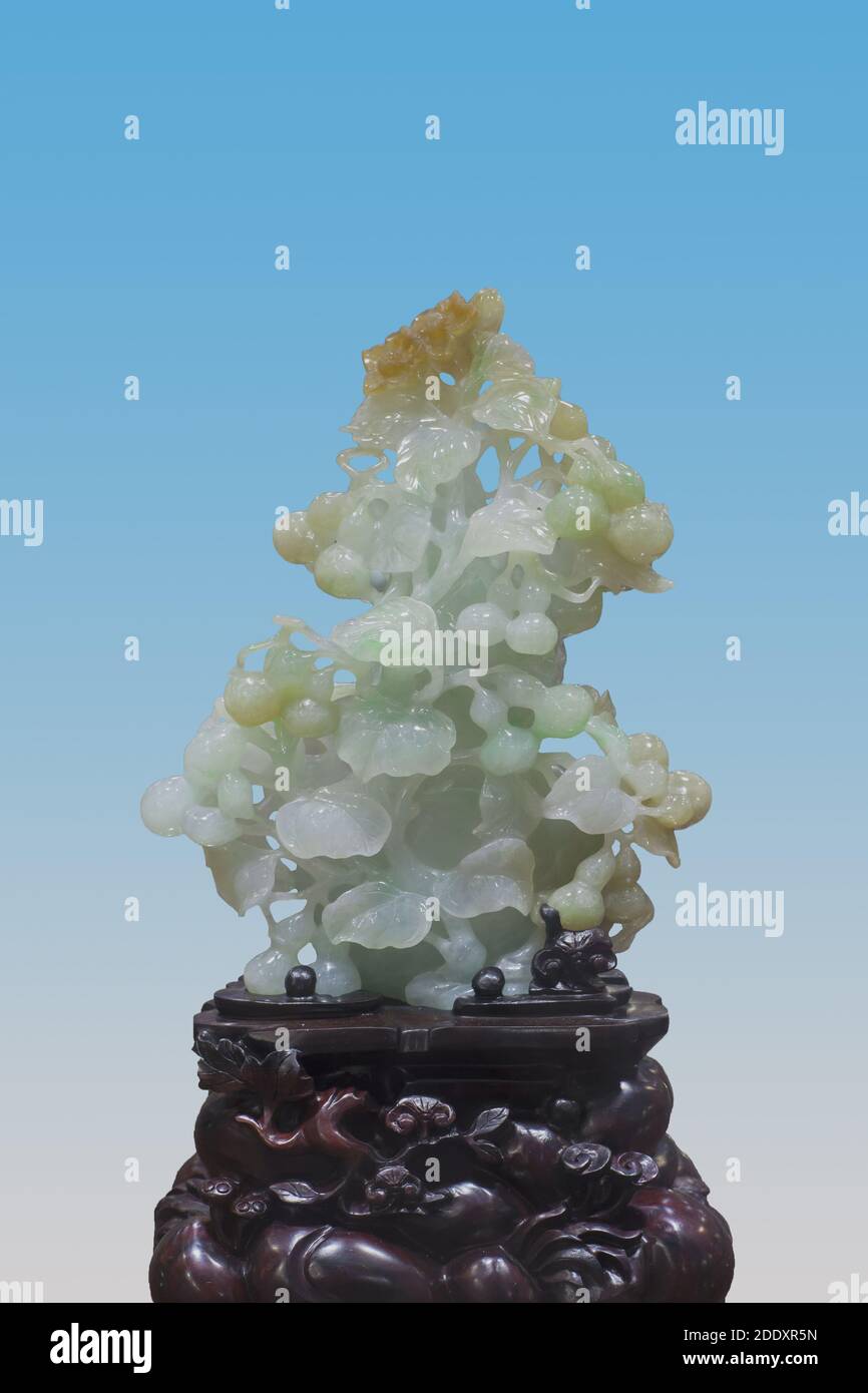 Jade carvings hi-res stock photography and images - Alamy